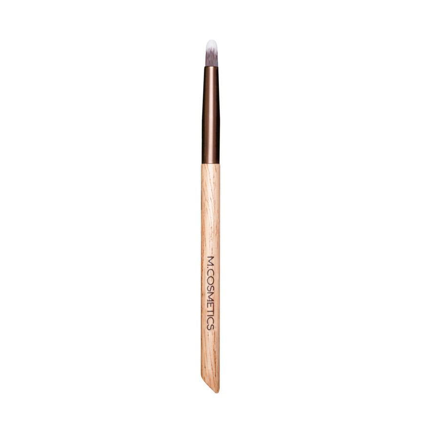 Køb Professional Eyeshadow Precision Brush fra M.COSMETICS - Matas