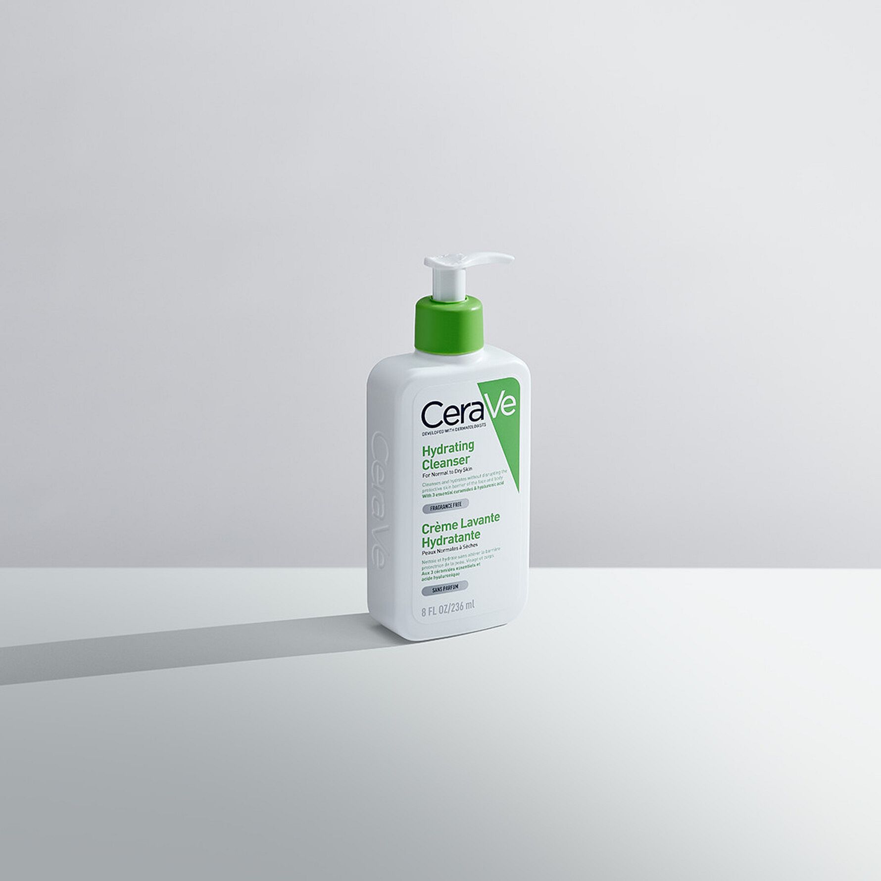 Køb Hydrating Cleanser 236 ml fra CeraVe - Matas