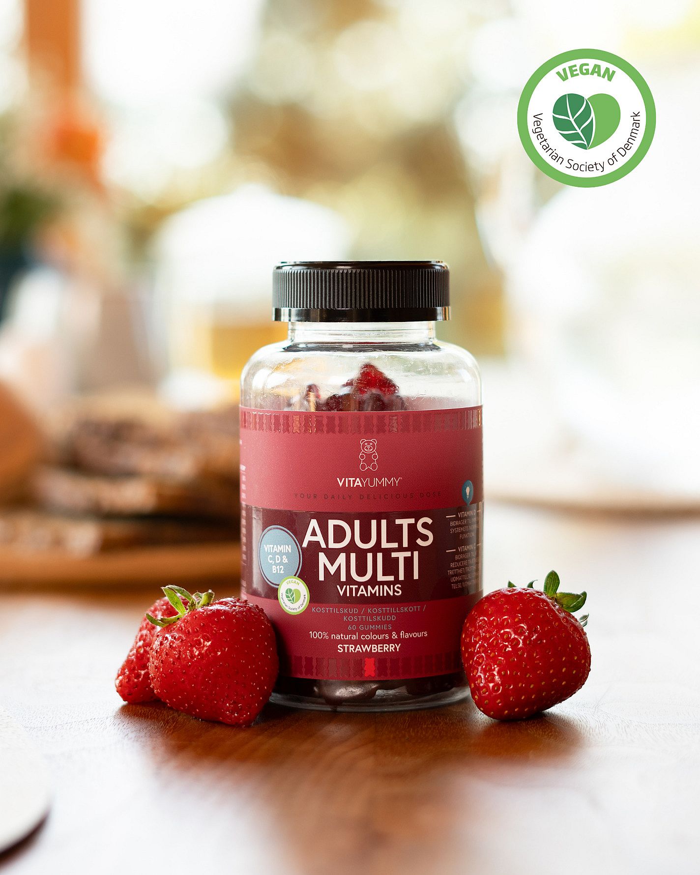 Køb Adults Multi Strawberry 60 stk. fra VitaYummy - Matas