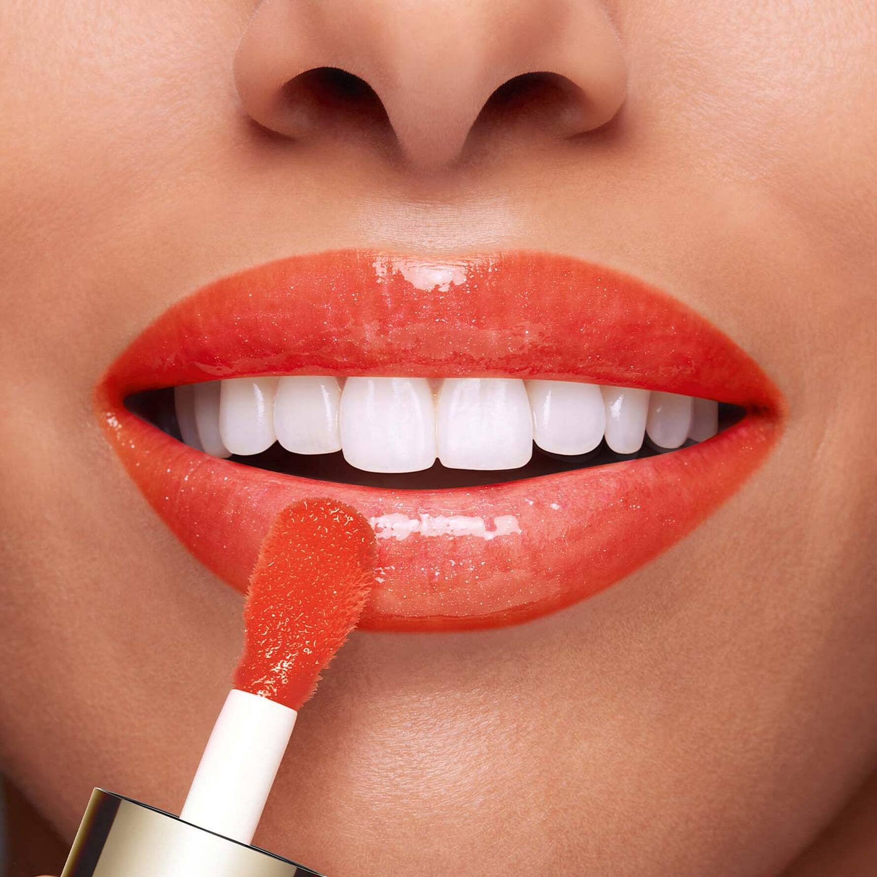 Køb Instant Comfort Lip Oil 05 Apricot fra Clarins - Matas