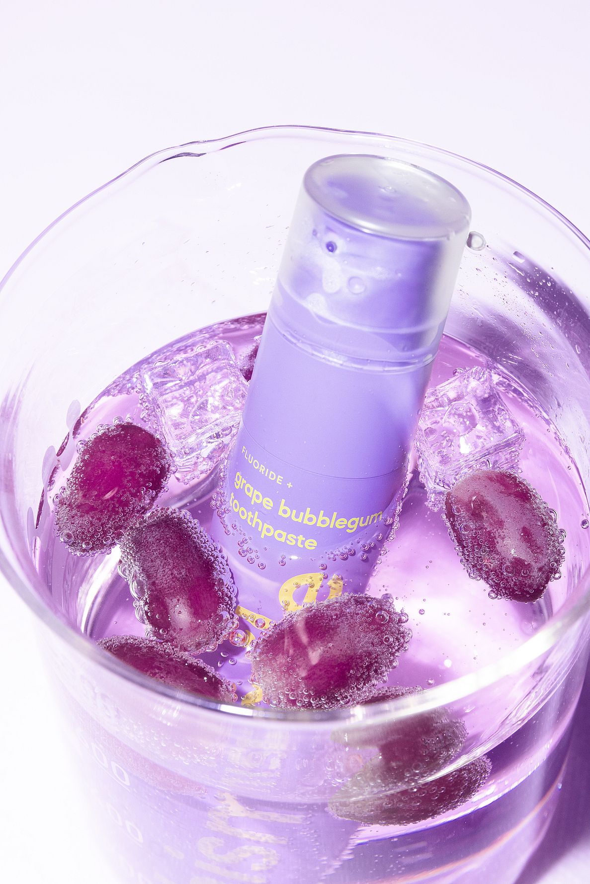 Køb Toothpaste Grape Bubblegum 60 g fra Hismile - Matas