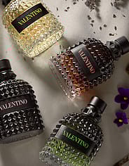 Køb Uomo Born in Roma Coral Fantasy Eau de Toilette 100 ml fra ...