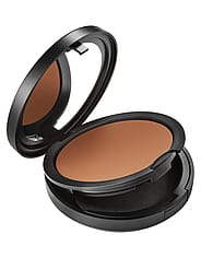 Køb Studio Fix Plus Powder Foundation NW45 fra MAC - Matas