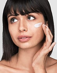 Køb Revitalizing Supreme Anti-Aging CC Creme SPF 10 30 ml fra Estée ...