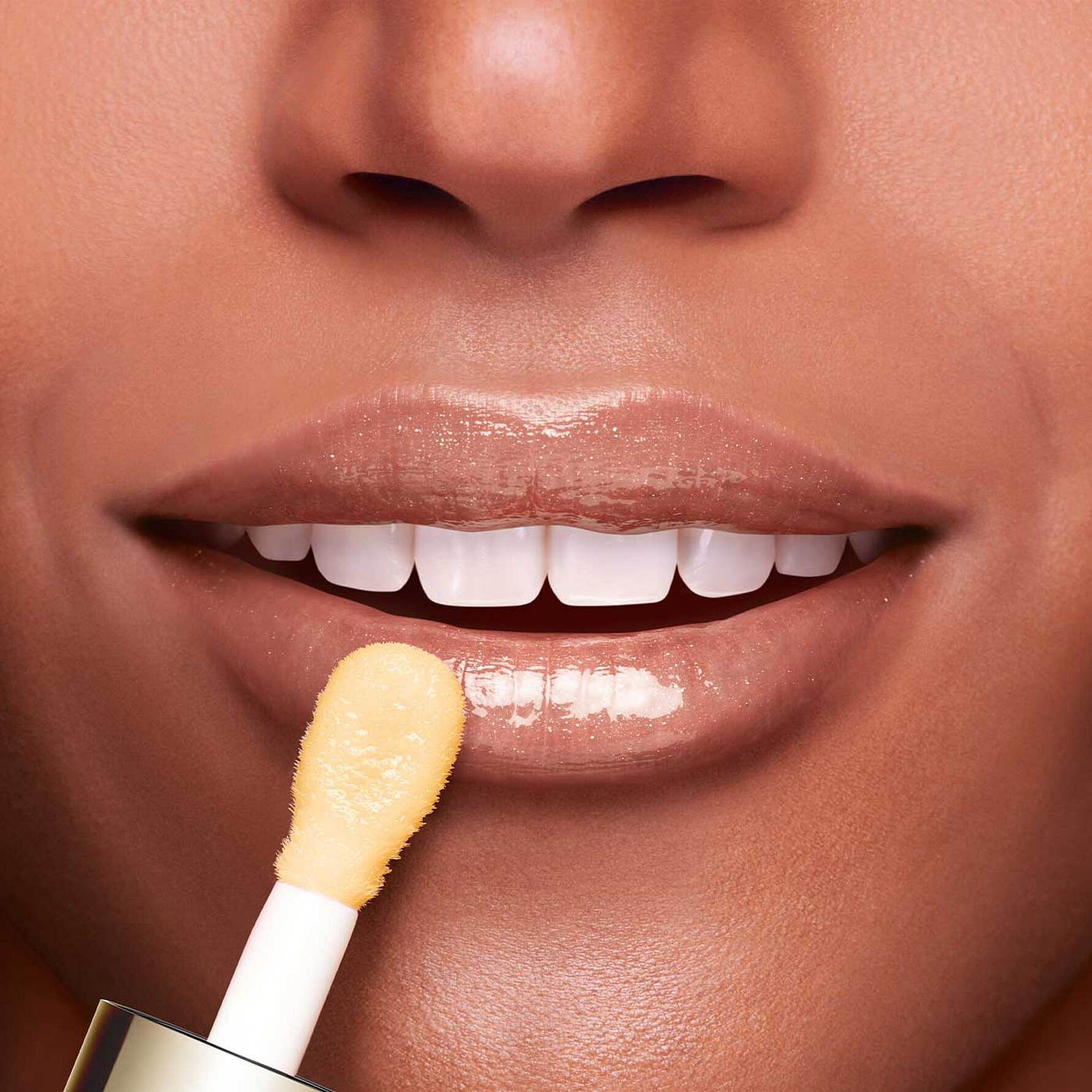 Køb Lip Comfort Oil 01 Honey fra Clarins - Matas