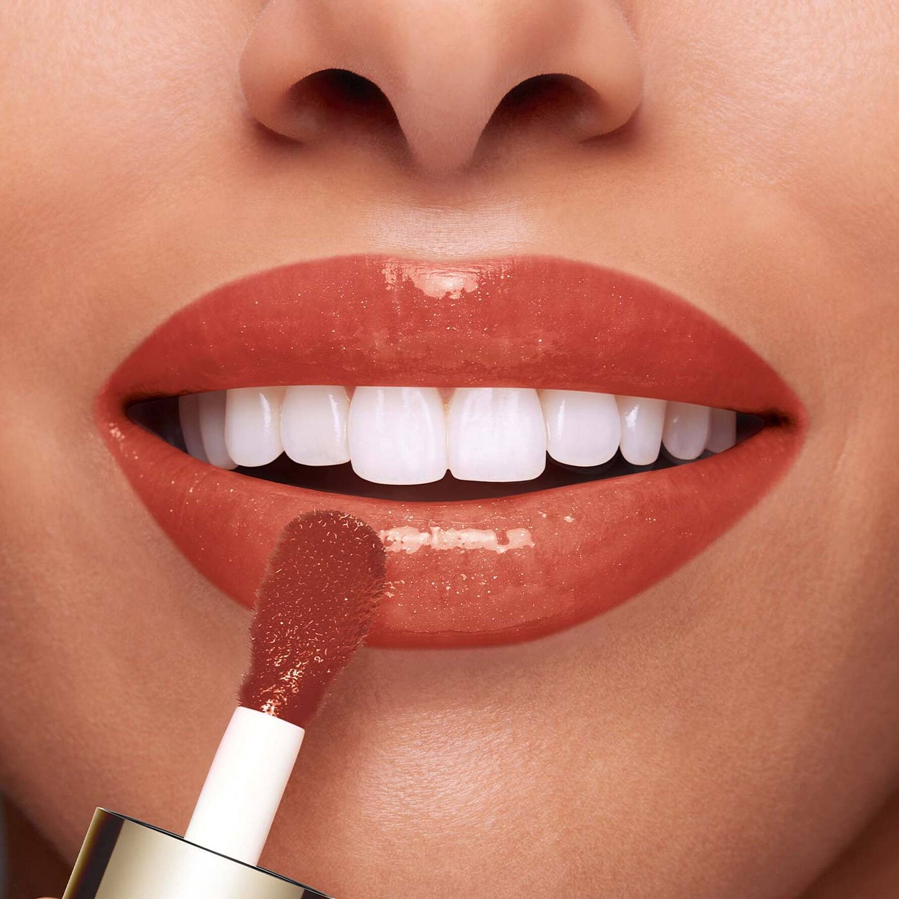Køb Lip Comfort Oil 09 Chocolade fra Clarins - Matas