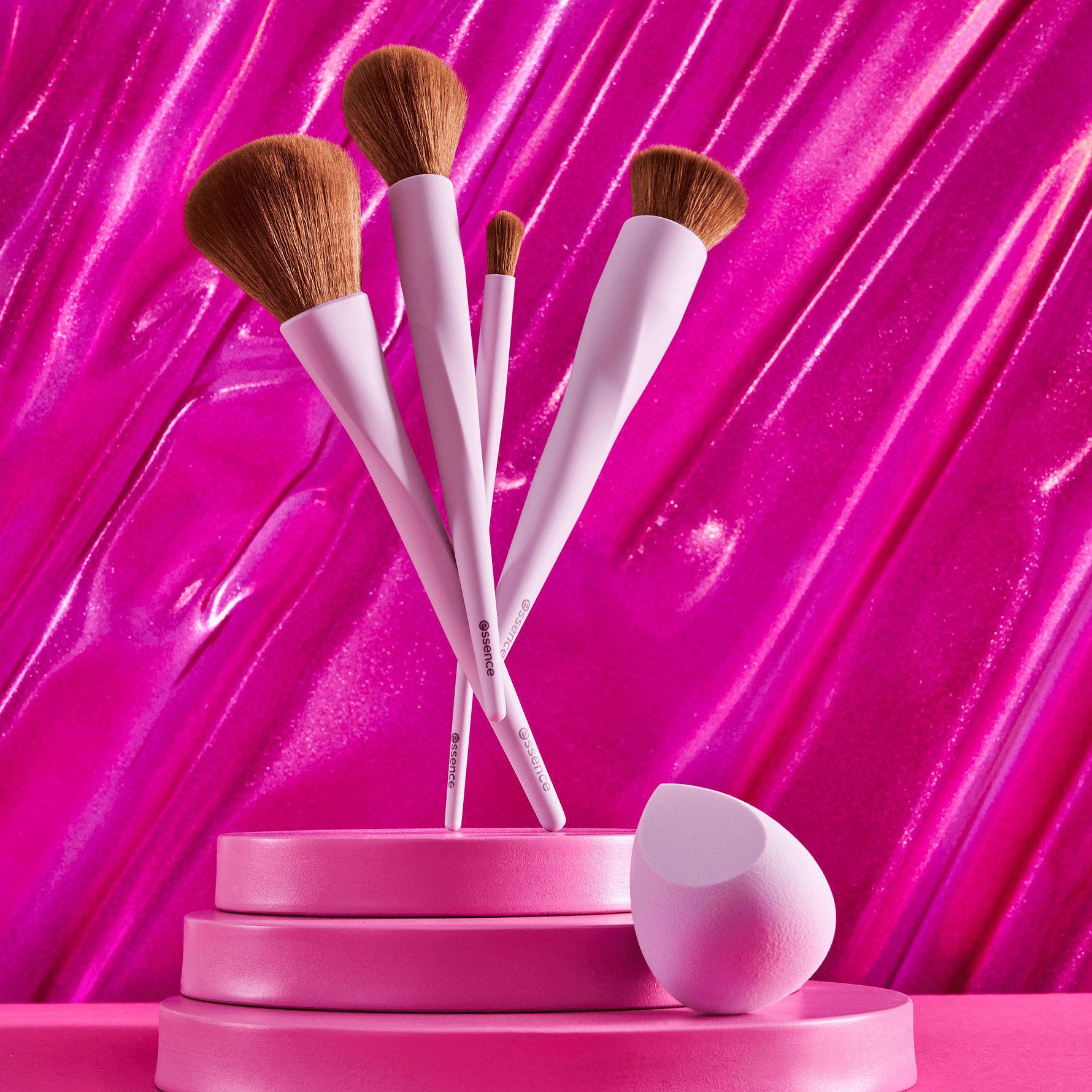 Køb Make Up & Baking Sponge 01 Dab & Blend fra Essence - Matas
