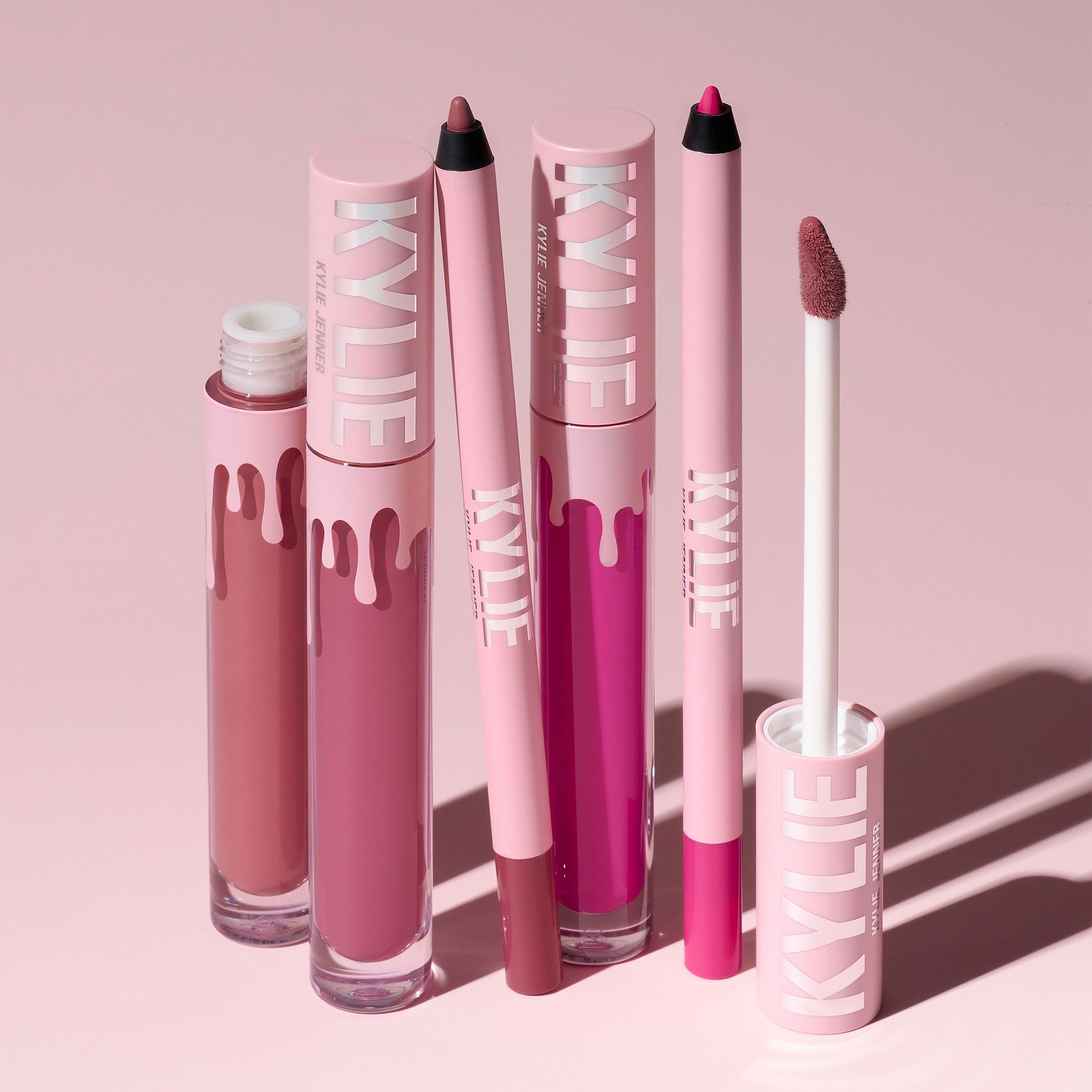 Köp Velvet Lip Kit 203 Party Girl - Kylie Cosmetics - KICKS