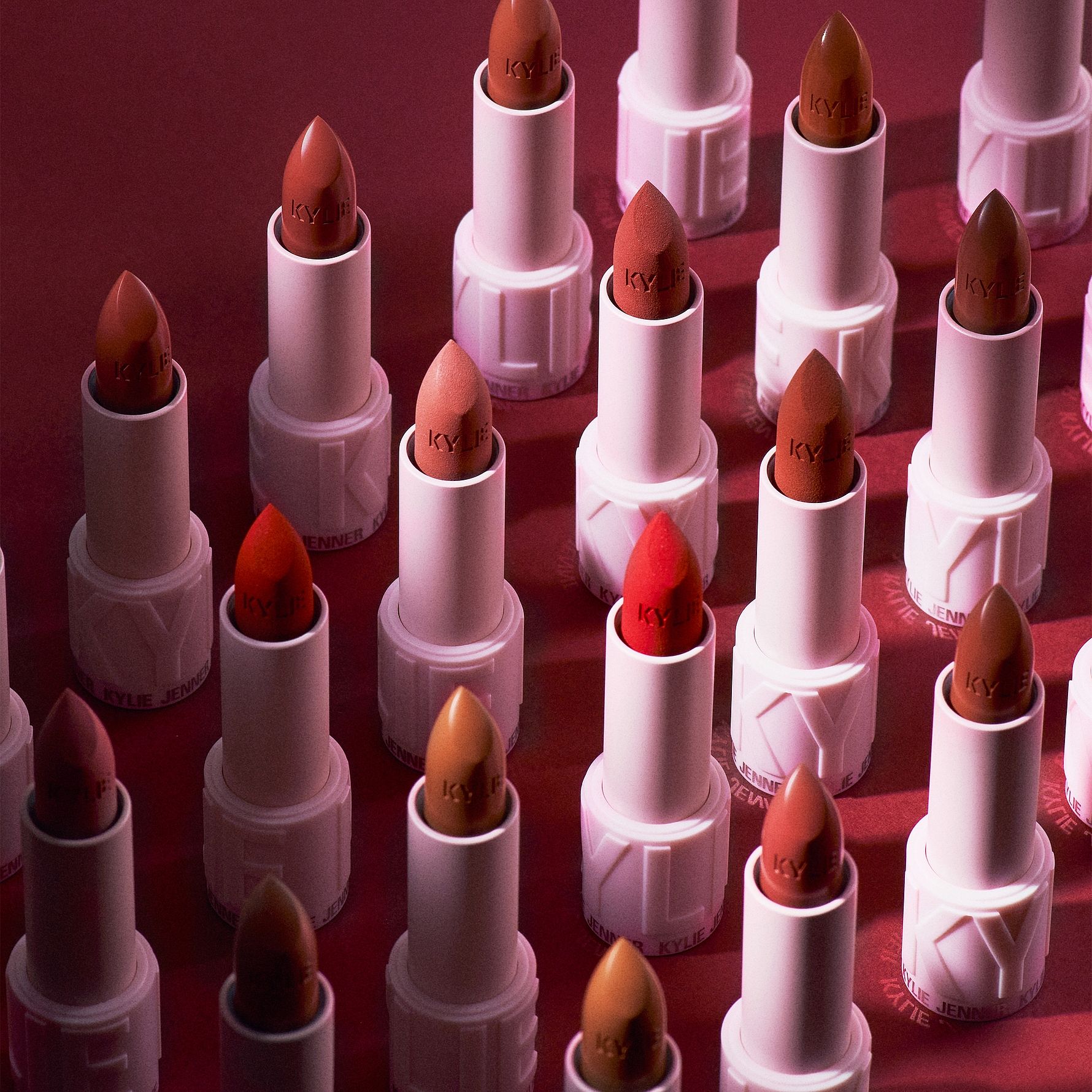 Matte Lipstick 300 Koko K - Kylie Cosmetics - KICKS