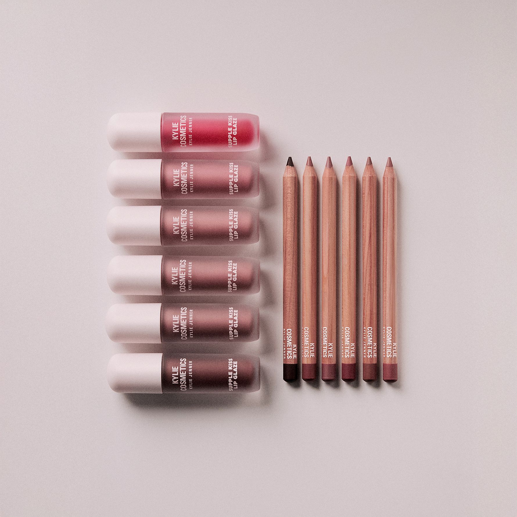Köp Glossy Lip Kit Kylie - Kylie Cosmetics - KICKS