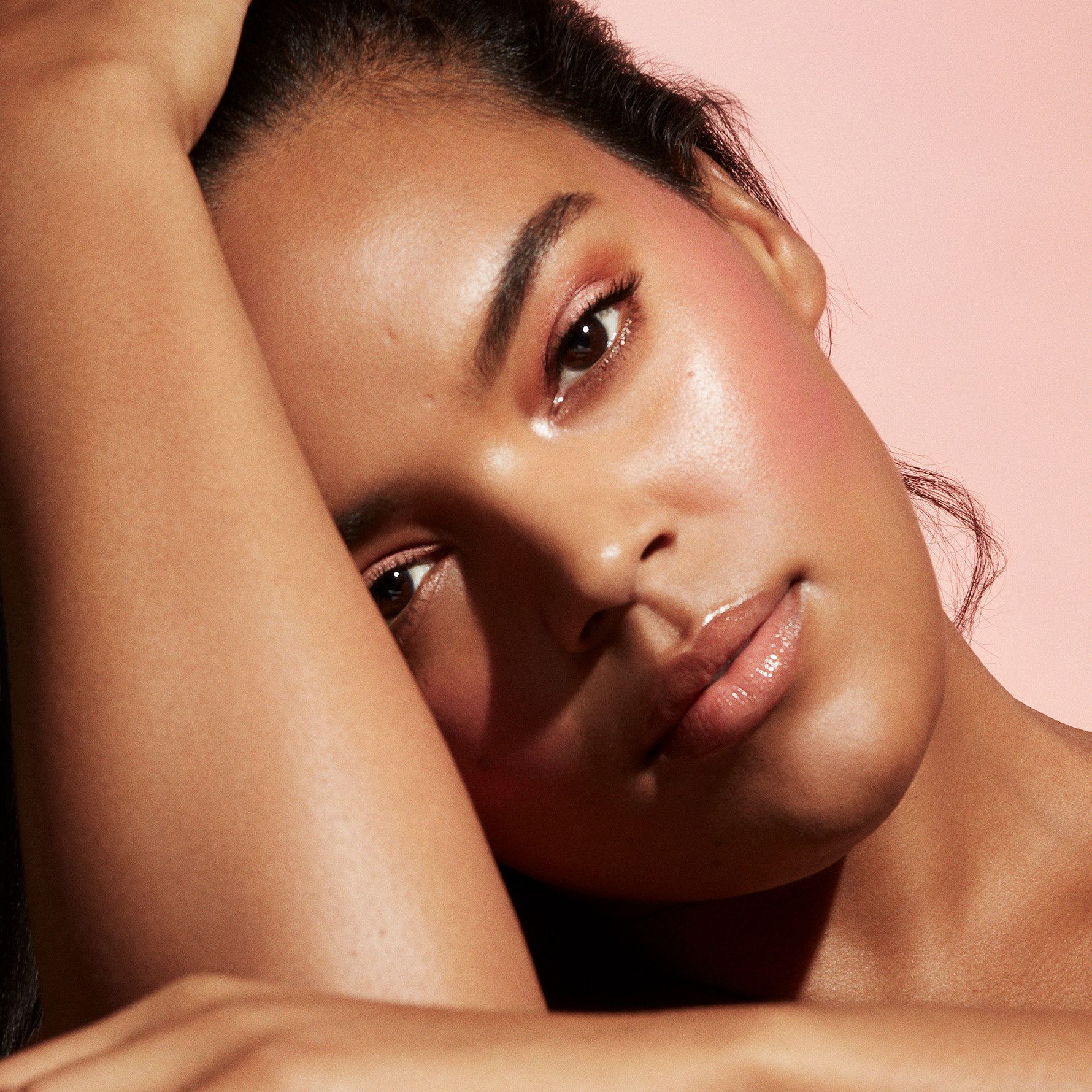 Køb Cheeks Out Freestyle Cream Blush Strawberry Drip fra Fenty Beauty ...