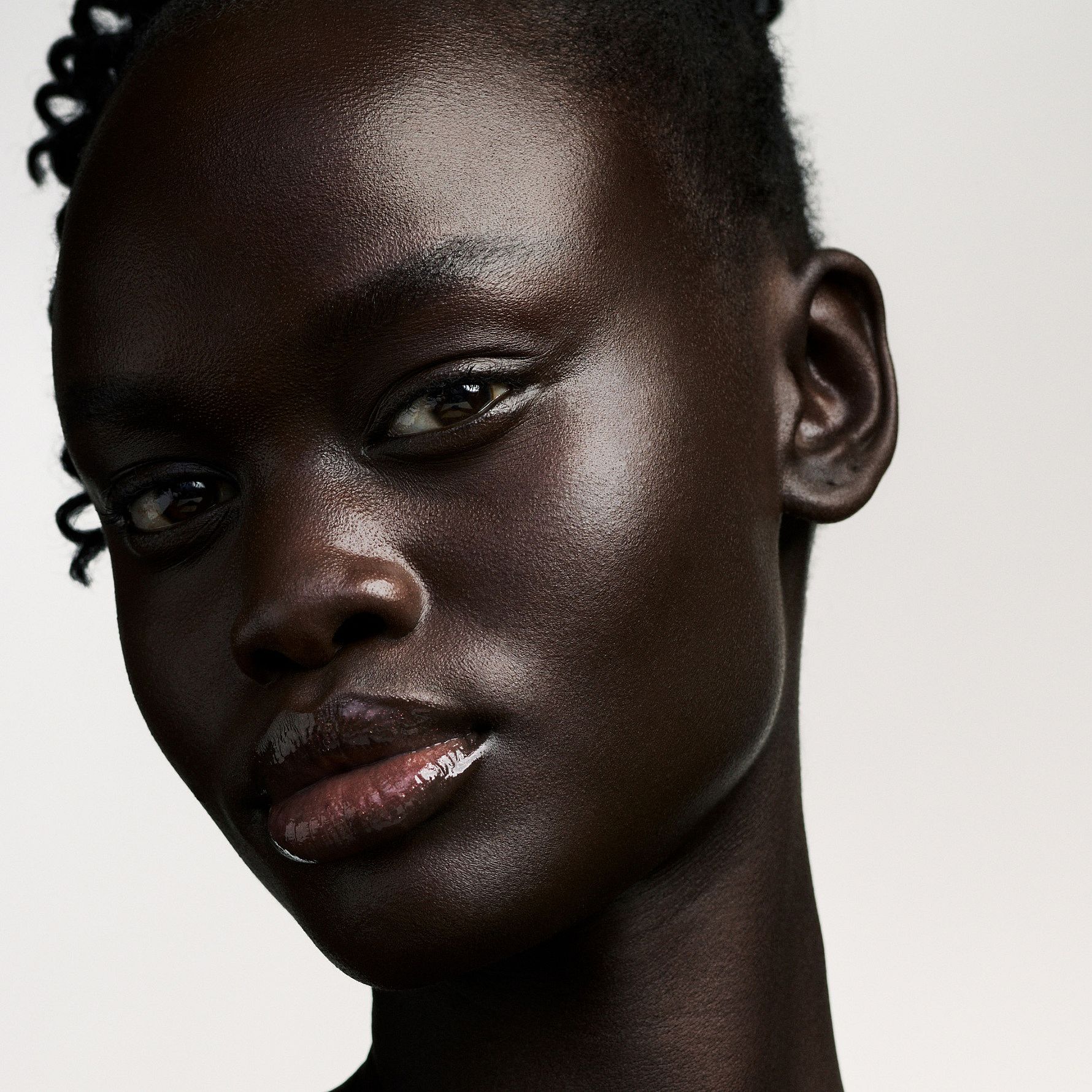 Køb Fenty Eaze Drop Blur + Smooth Skin Tint Stick 25 fra Fenty Beauty ...