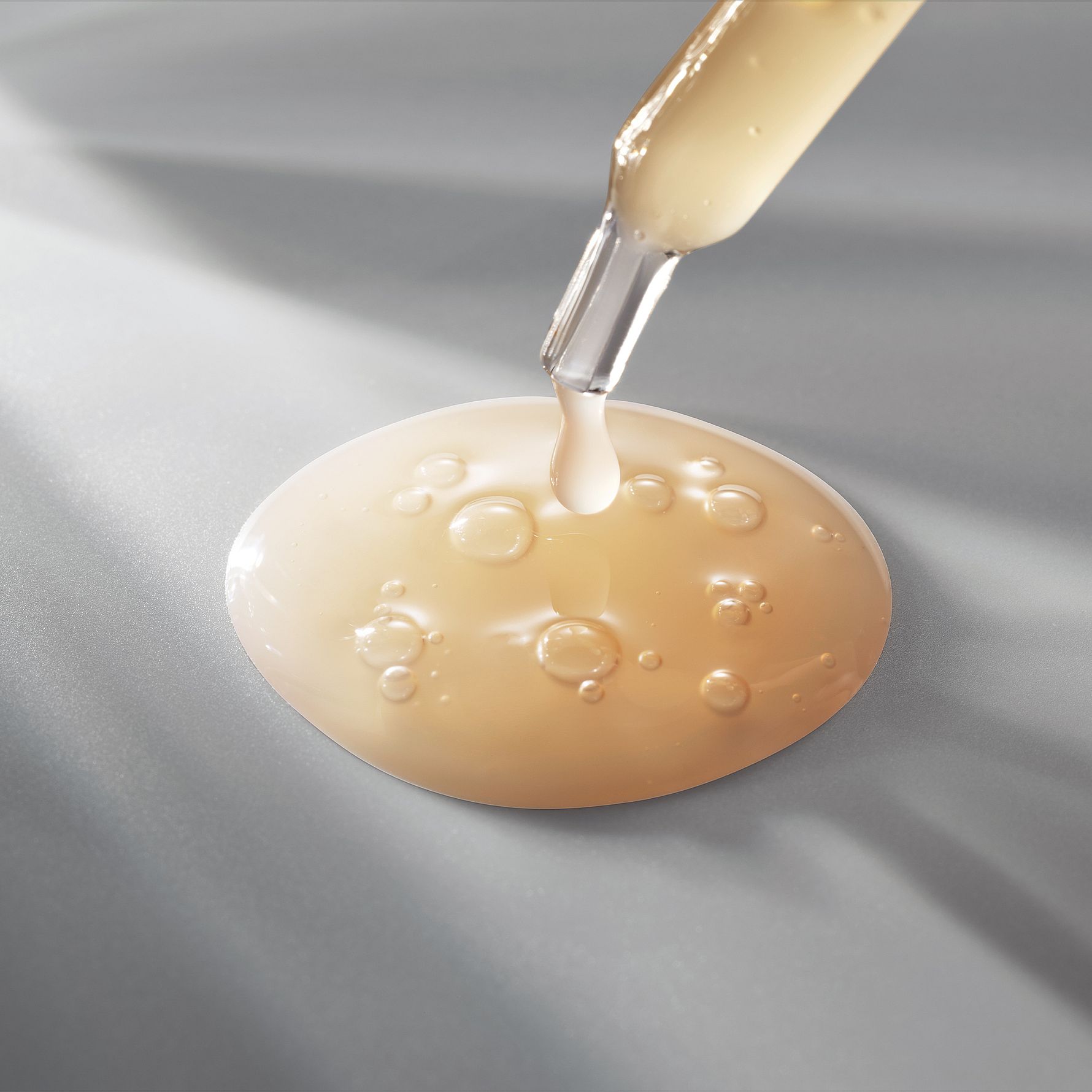 Køb Advanced Night Repair Serum 20 ml fra Estée Lauder - Matas