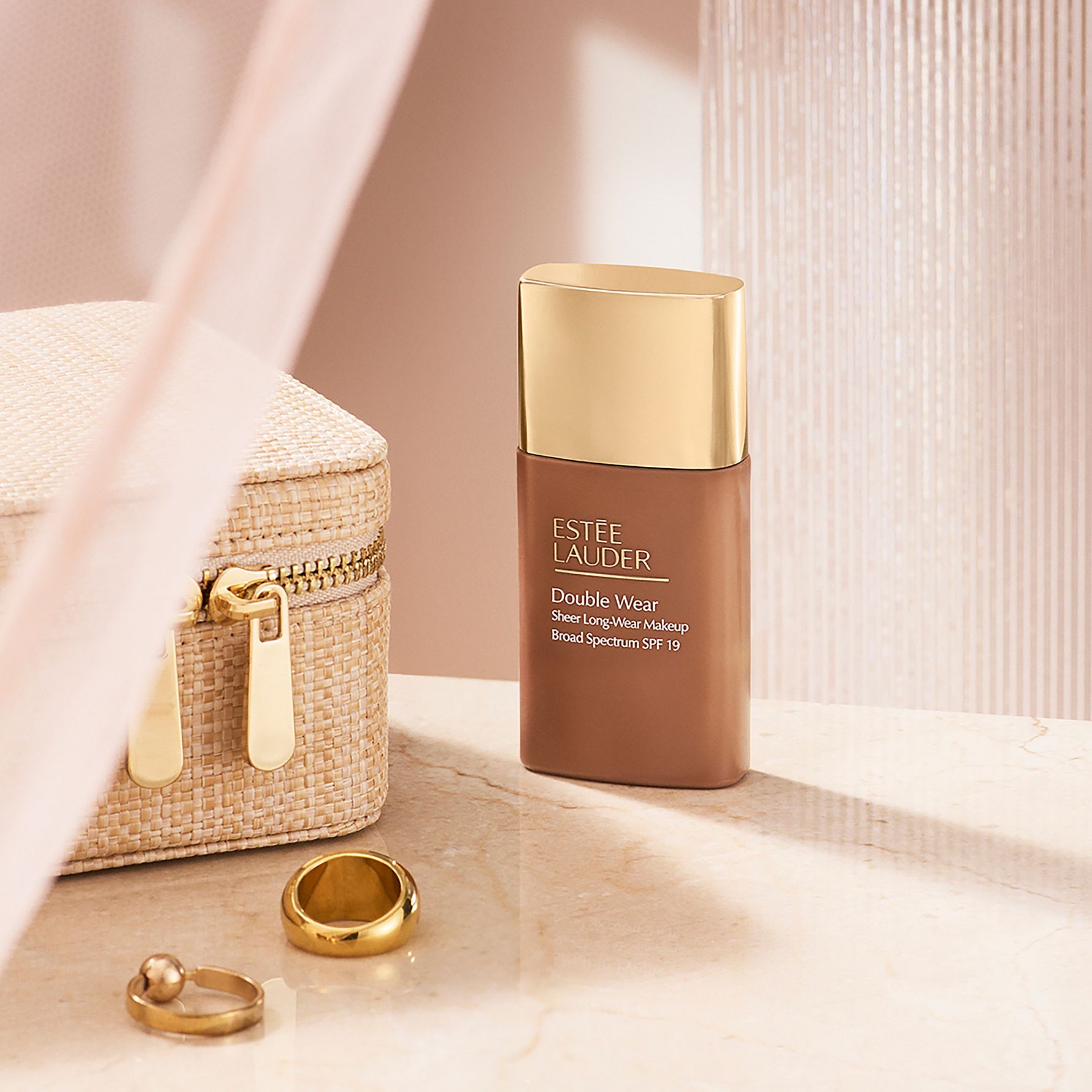 Køb Double Wear Sheer Long Wear Makeup SPF20 8N1 Espresso fra Estée ...