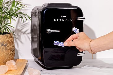 Køb Beauty Fridge Black fra STYLPRO - Matas