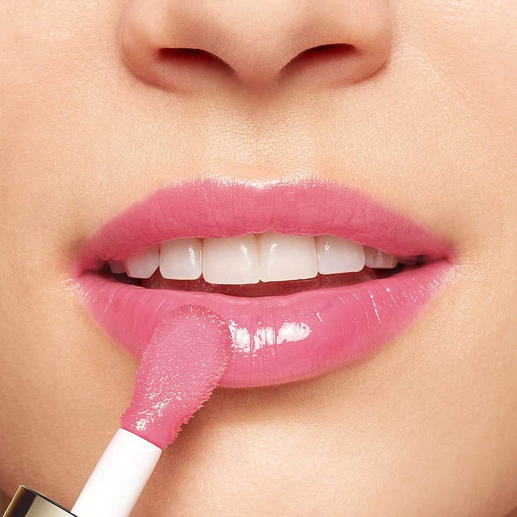 Køb Lip Comfort Oil 02 Raspberry fra Clarins - Matas