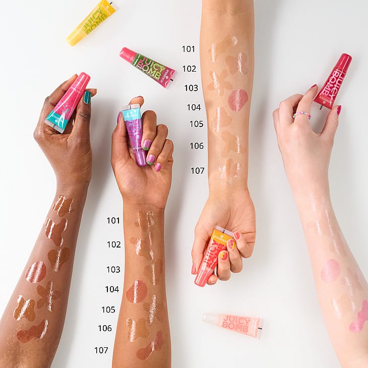 Køb Juicy Bomb Shiny Lipgloss 107 Glowy Gummy fra Essence - Matas