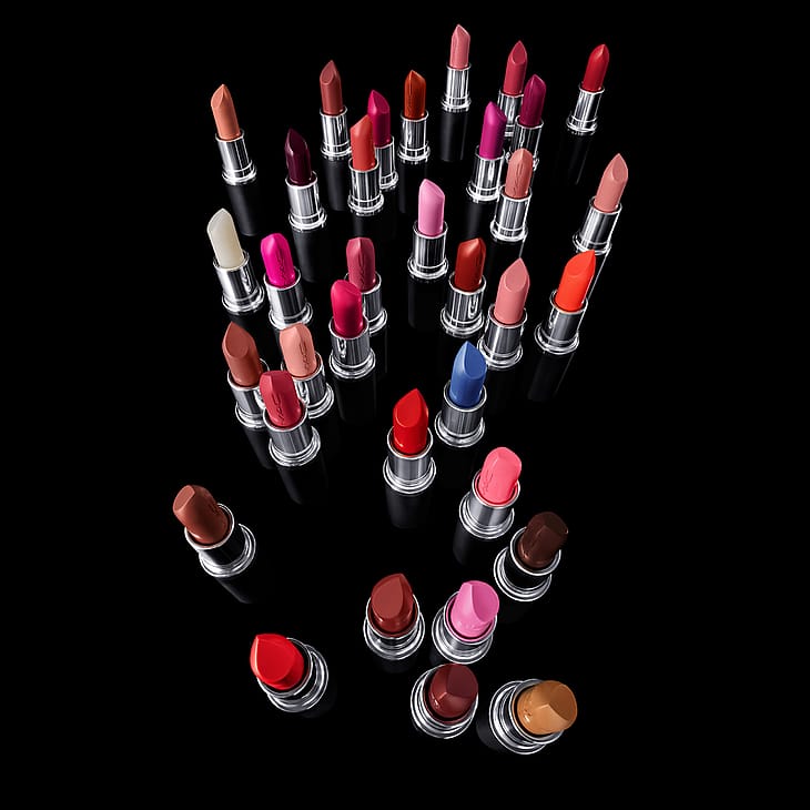 Köp Macximal Sleek Satin Lipstick Guessing Game - MAC - KICKS