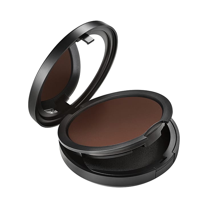 Køb Studio Fix Plus Powder Foundation NW65 fra MAC - Matas