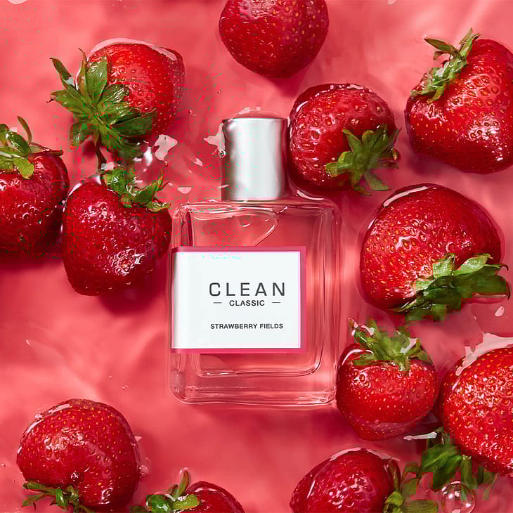 Køb Strawberry Fields Eau de Parfum 30 ml fra Clean - Matas