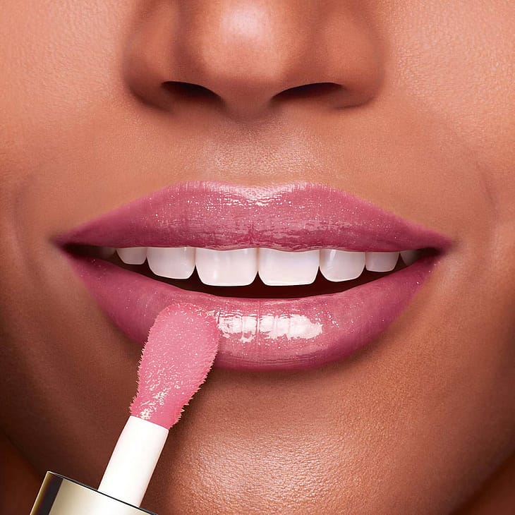 Køb Lip Comfort Oil 02 Raspberry fra Clarins - Matas