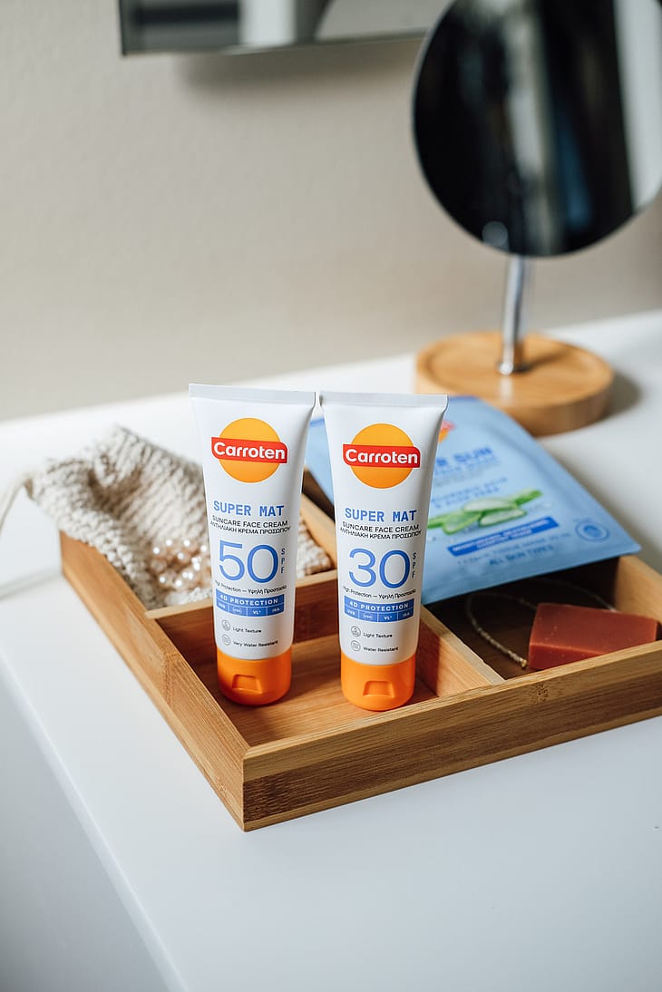 Køb Super Mat Suncare Face Cream SPF 30 50 ml fra Carroten - Matas