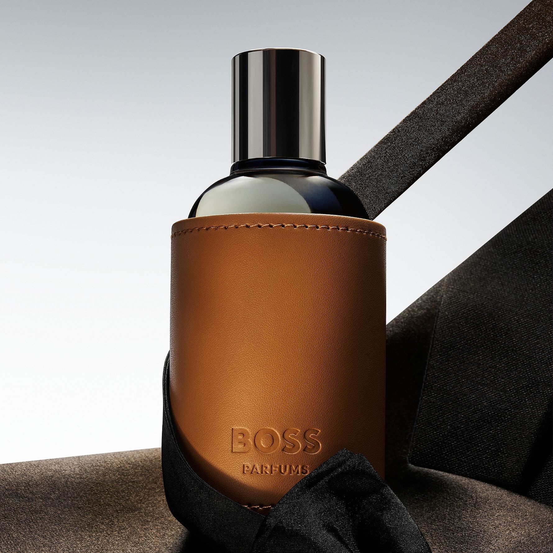 Køb The Lux Collection Bold Incense Eau de Parfum 100 ml fra Hugo Boss ...