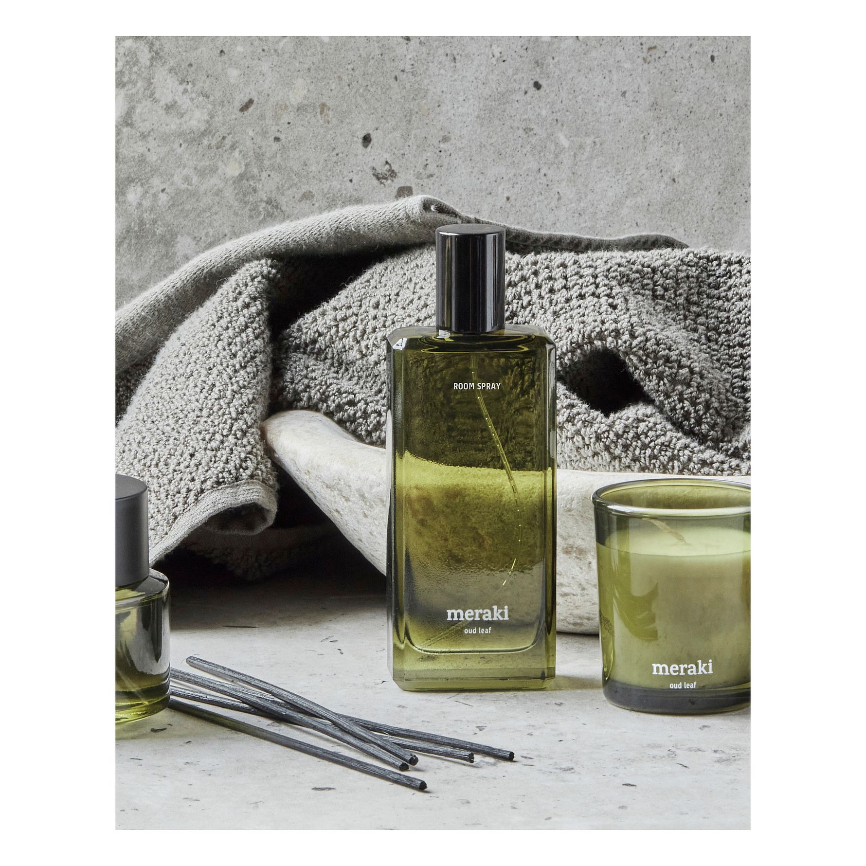 Køb Roomspray Oud Leaf 100 g fra Meraki - Matas