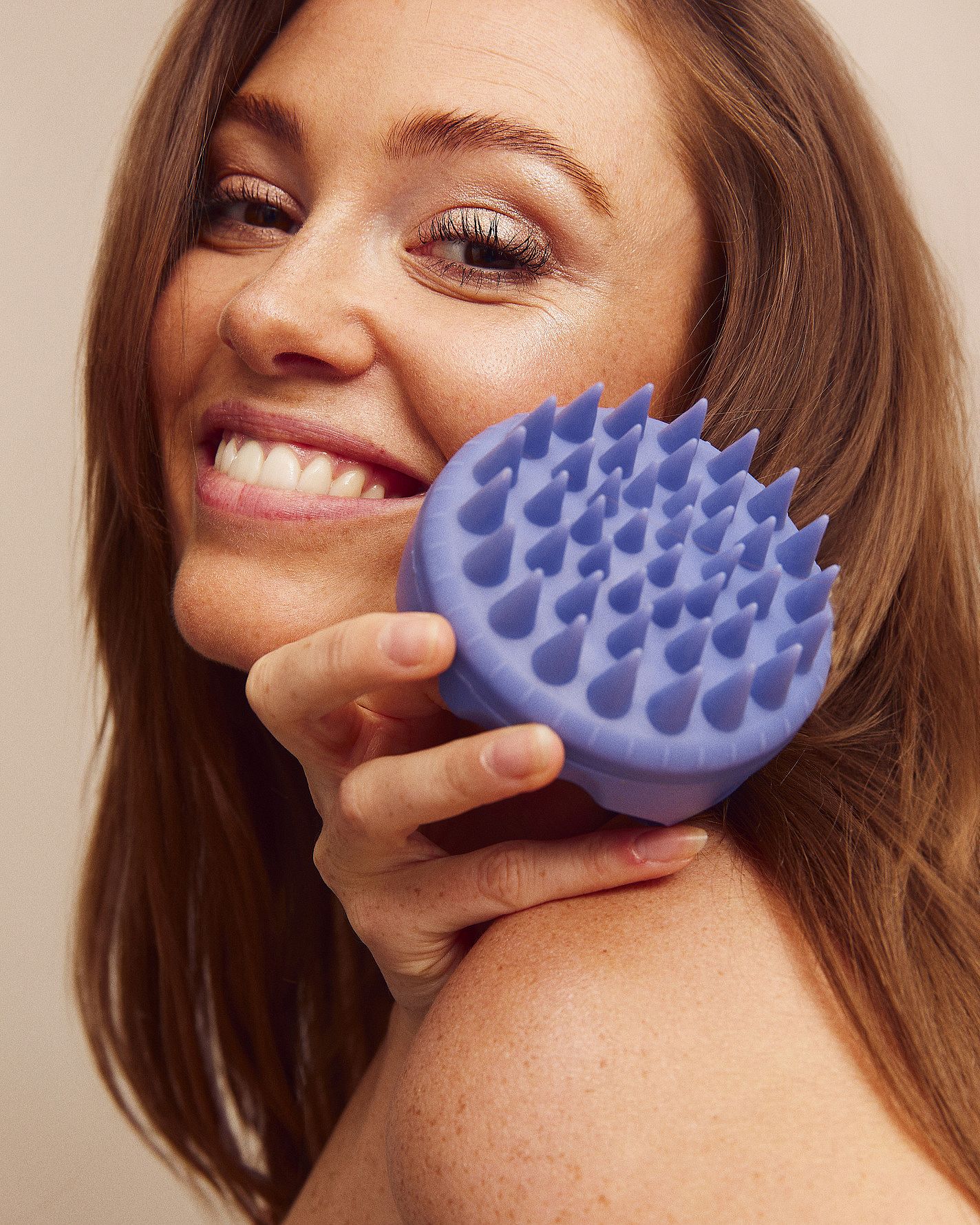 Köp Scalp Delight™ Scalp Massage Brush - Hairlust - KICKS