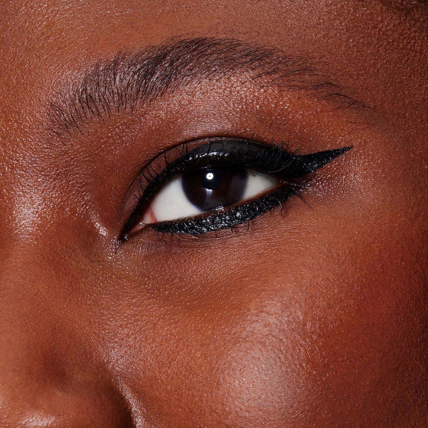 Køb Intense H2O Proof Eyeliner Pen Jet Black fra e.l.f. - Matas