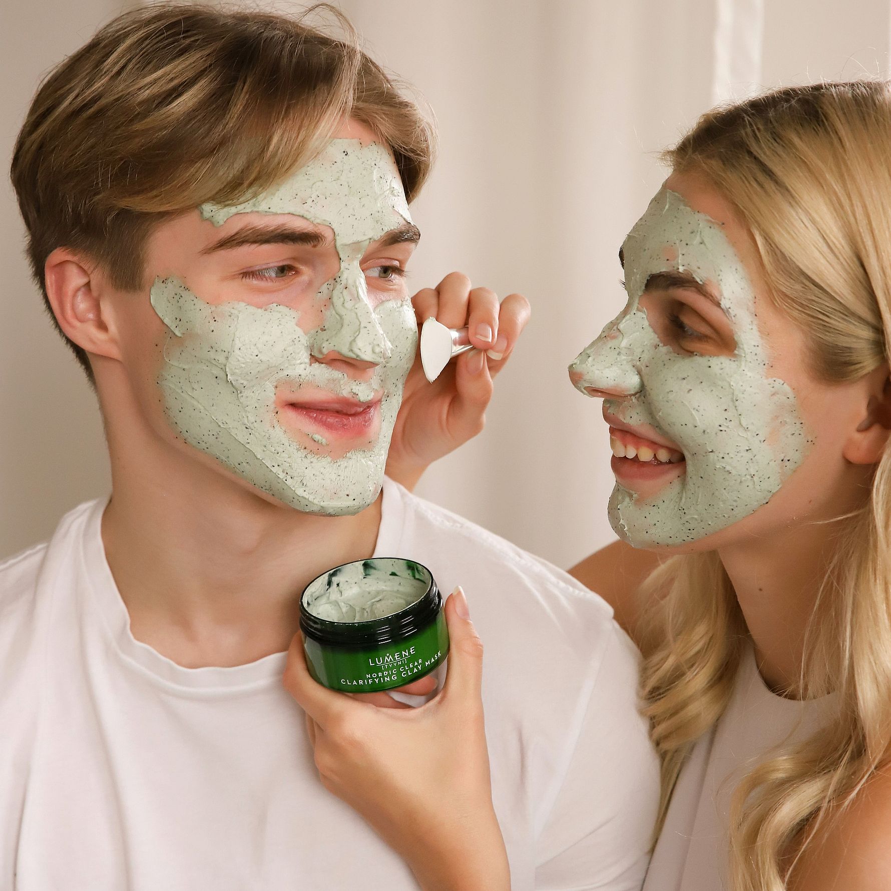 Køb Nordic Clear Clarifying Clay Mask 100 ml fra Lumene - Matas