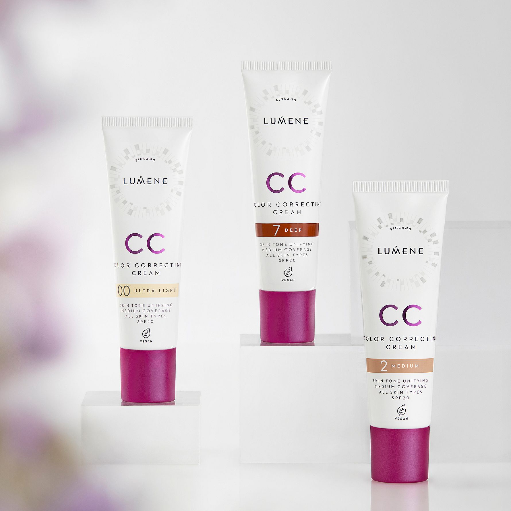 Køb CC Cream SPF 20 Ultra Light fra Lumene - Matas