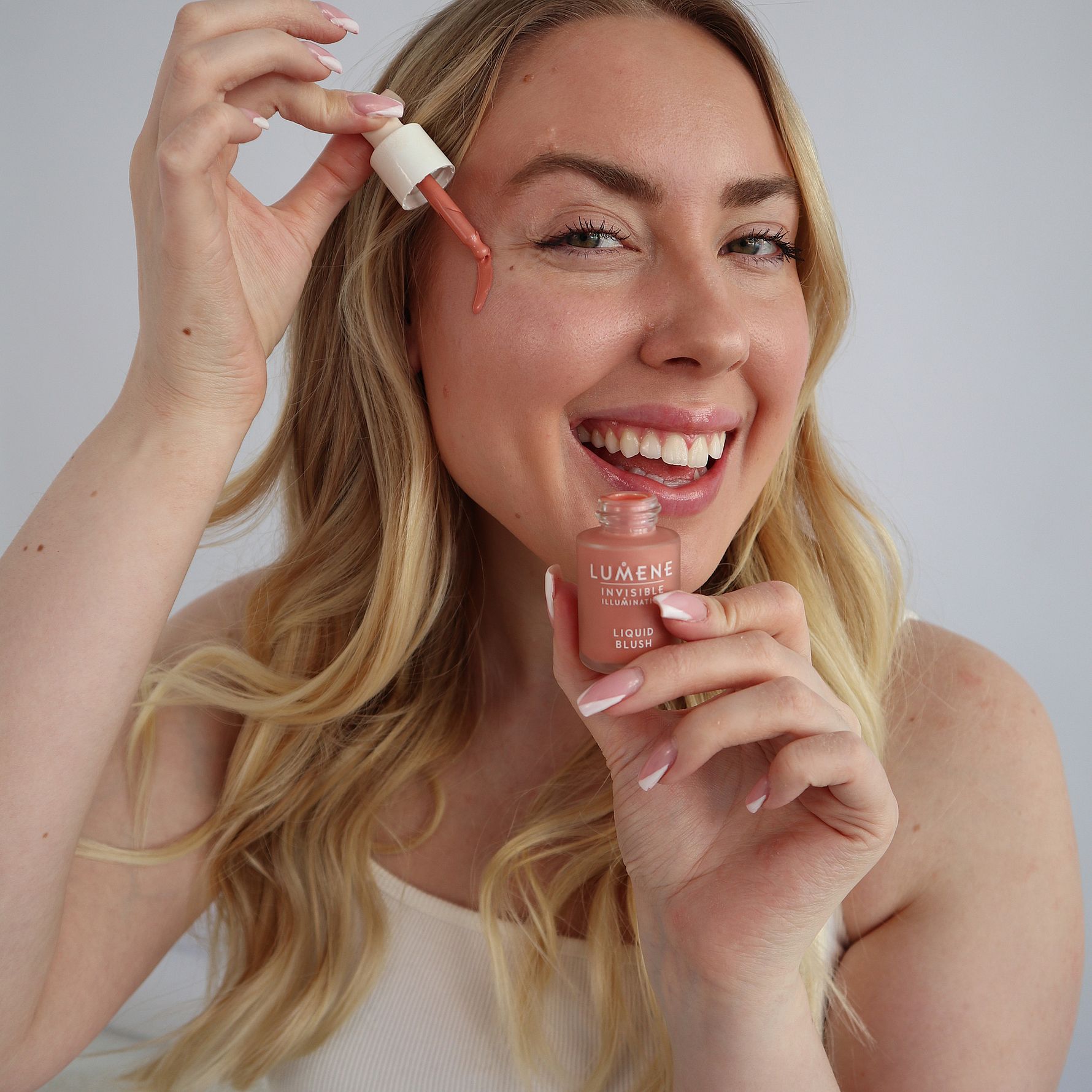 Køb Liquid Blush Bright Bloom fra Lumene - Matas