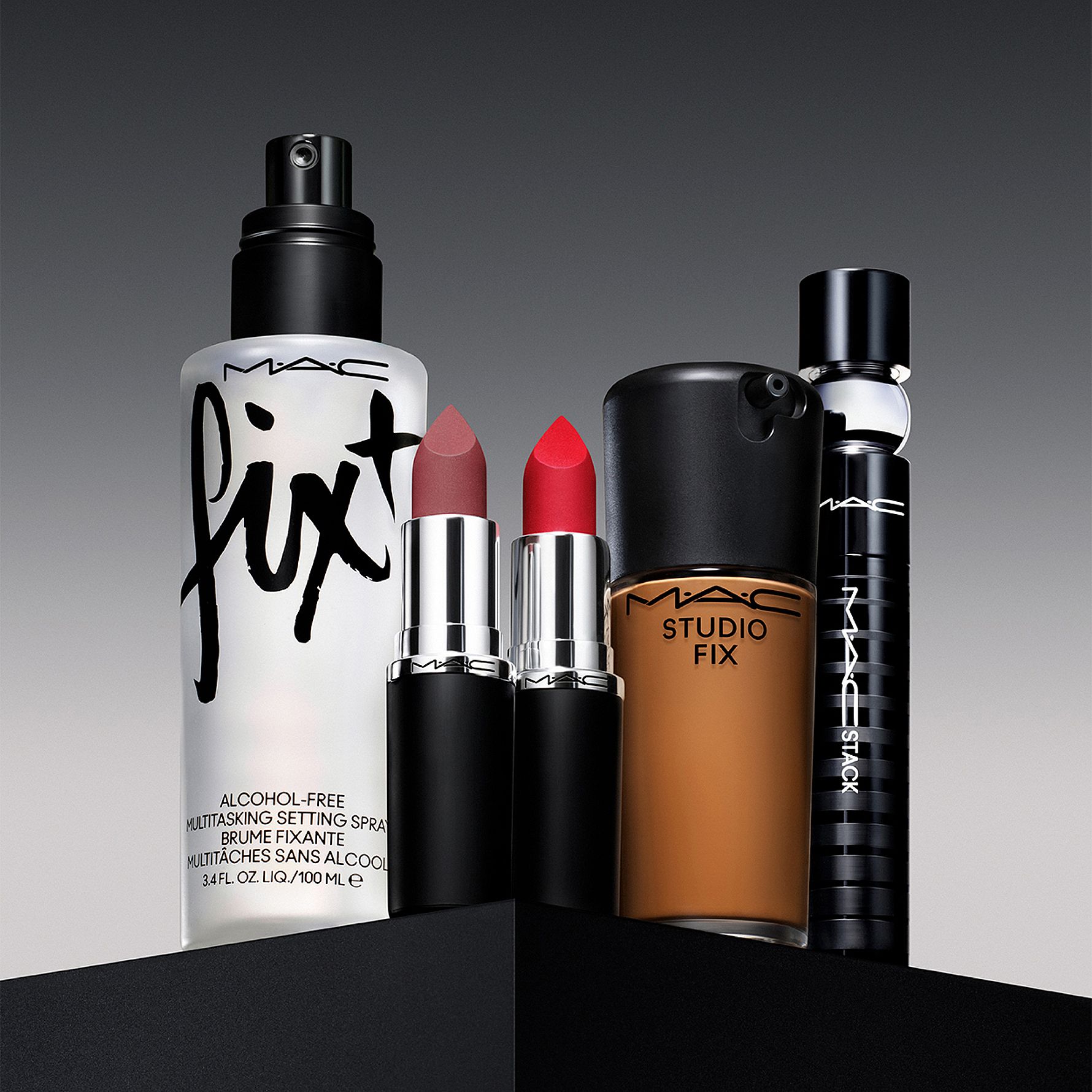 Køb Studio Fix Fluid Broad Spectrum SPF 15 NW20 fra MAC - Matas