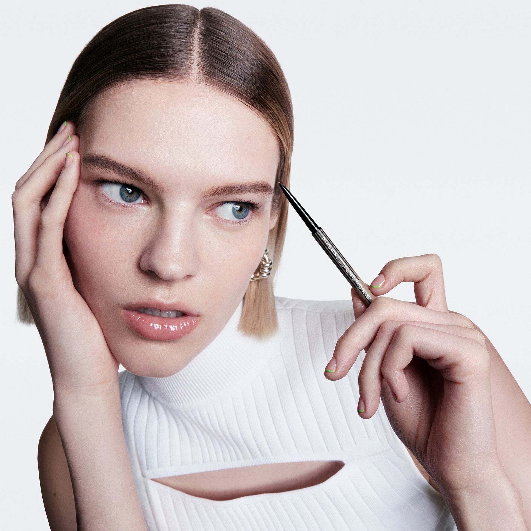 Køb Pro Brow Definer 1mm Lingering fra MAC - Matas