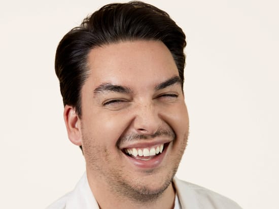 Køb Extra-Body Firm Finishing Spray 300 ml fra Paul Mitchell - Matas